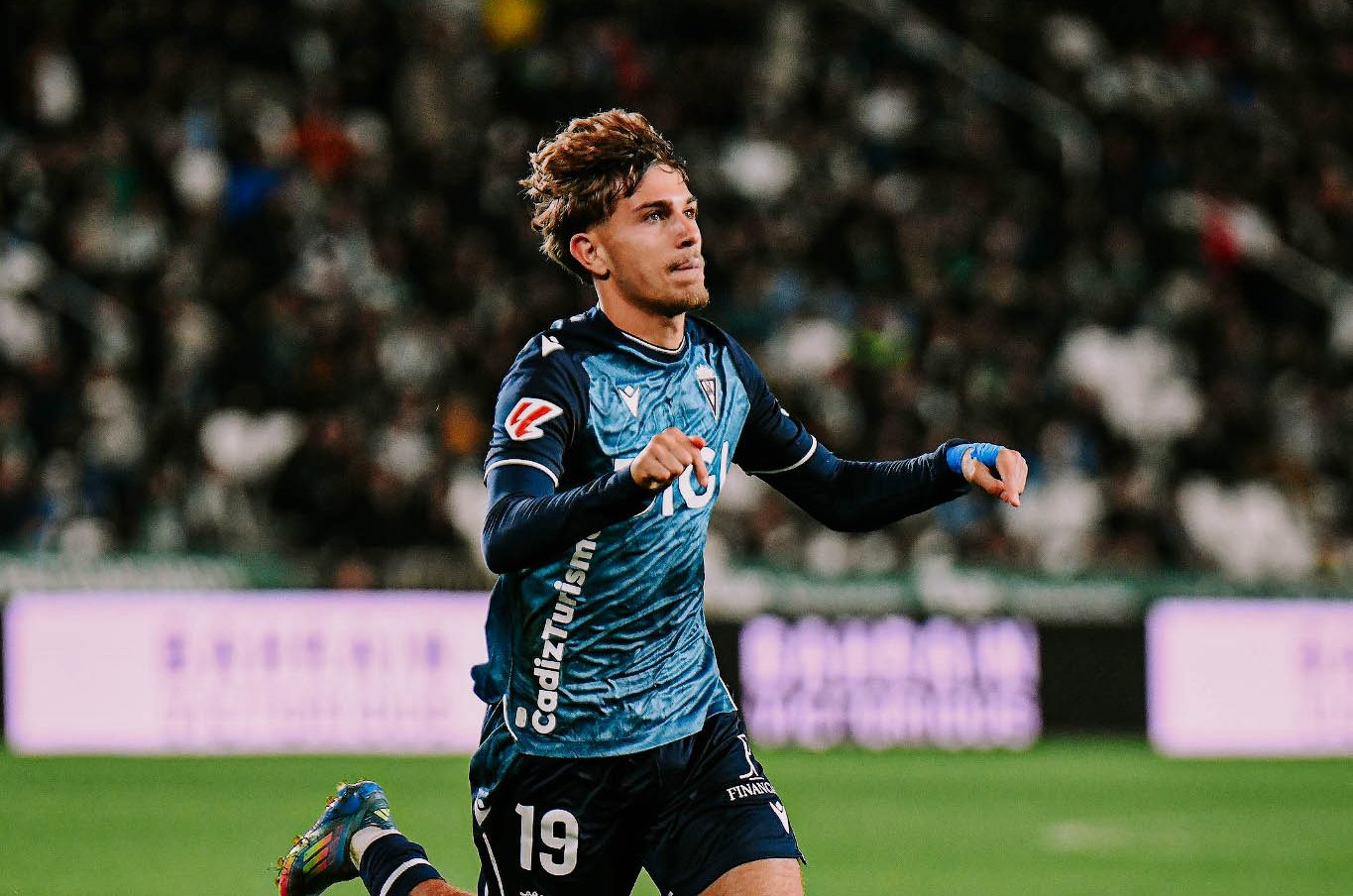 El Cádiz CF suma una importante victoria ante el Córdoba CF - Objetivo ...